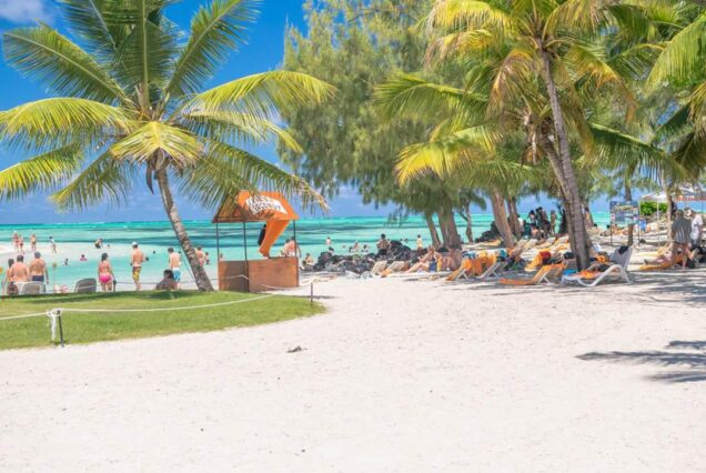 Catamaran / Pirate Boat Ile Aux Cerfs – Best Adventures